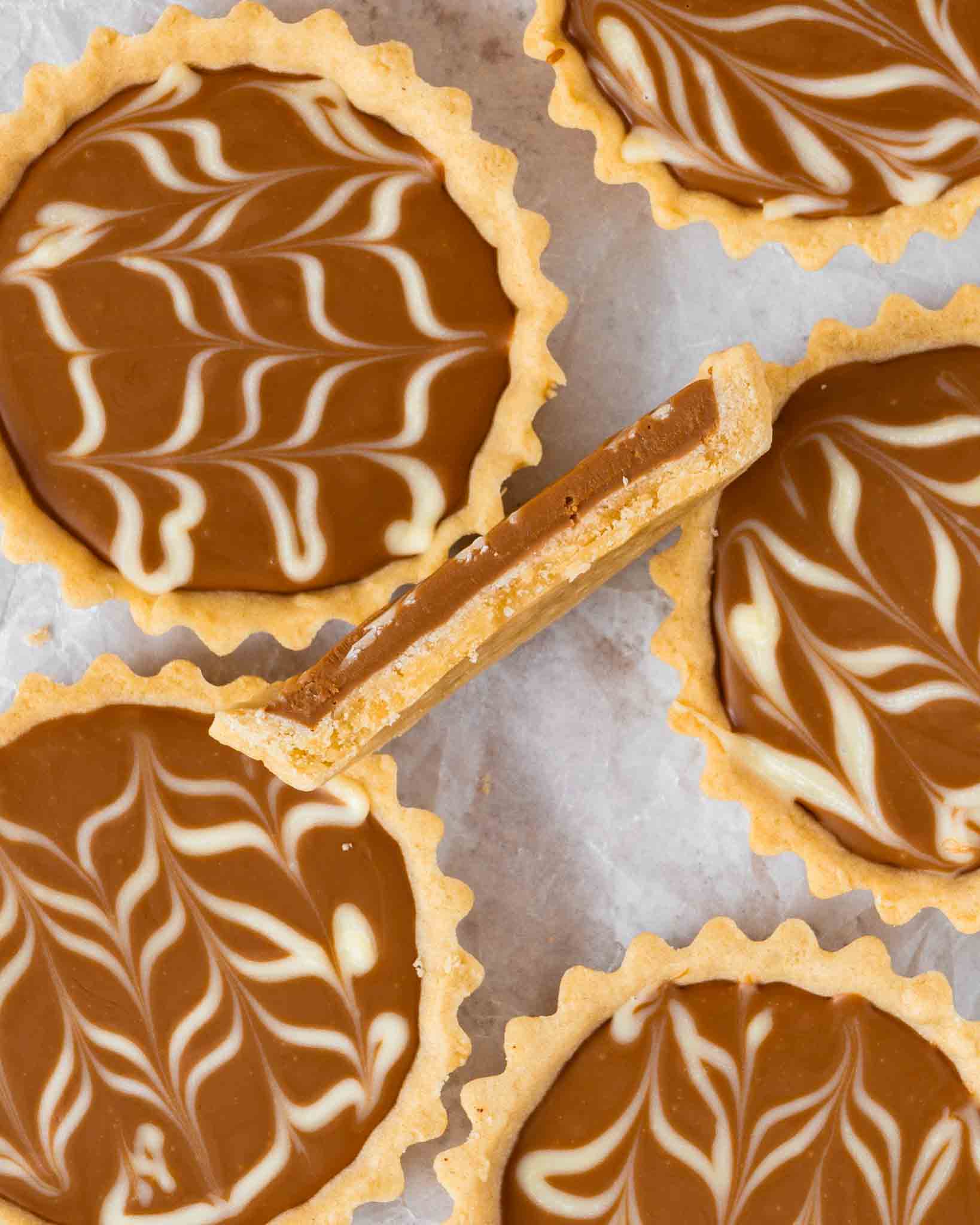 Lotus Biscoff Tarts (Vegan Cookie Butter Tartlets!)